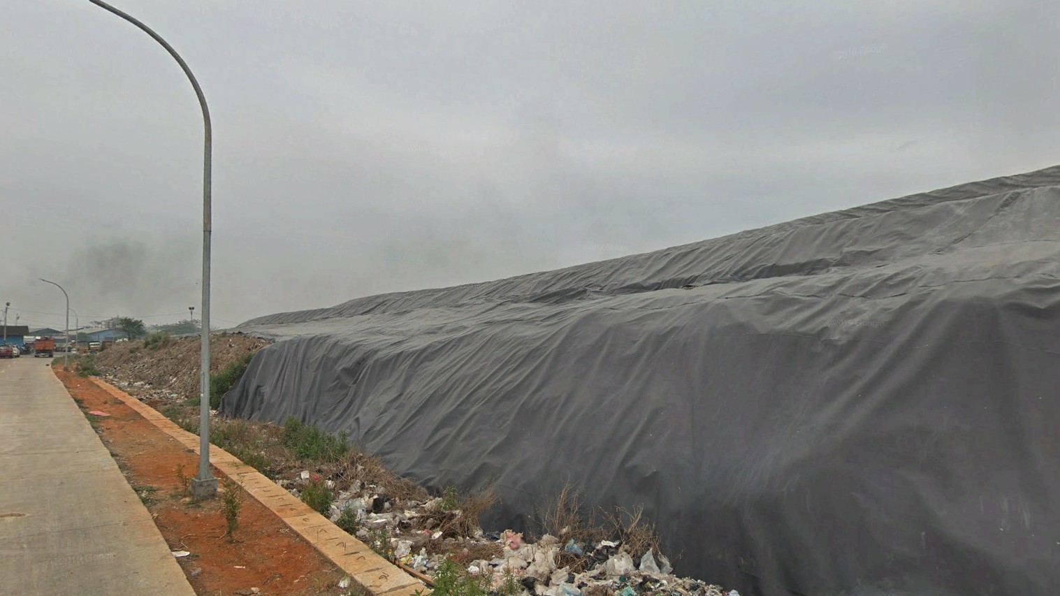 Fitama Putri Mandiri - Penutupan Geomembrane TPA Rawa Kucing Tangerang